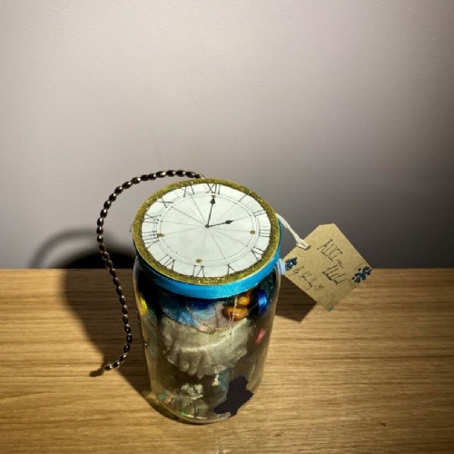 Rugby High School - Book in a Jar Competition