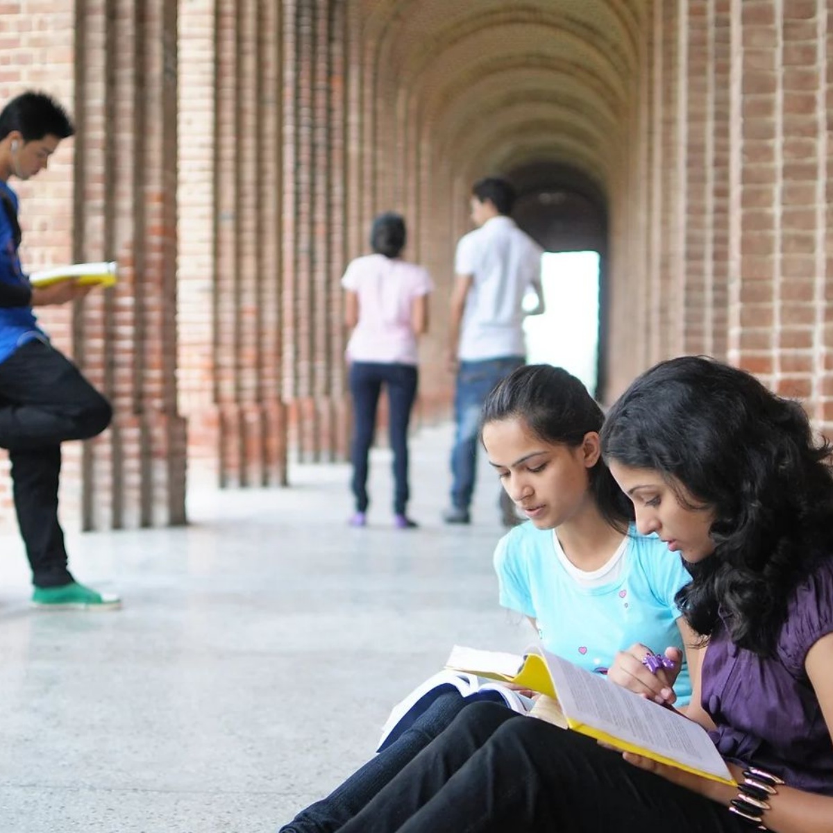 Rugby High School - STEM Opportunities for Year 9, 10 and 12 Students